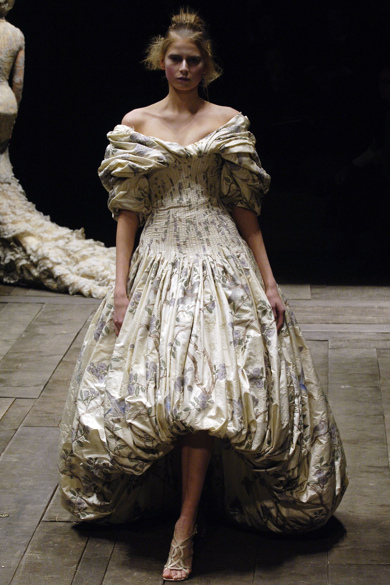 Alexander McQueen 알렉산더 맥퀸 : Fall/Winter 2006 Ready-to-Wear Paris : 네이버 블로그