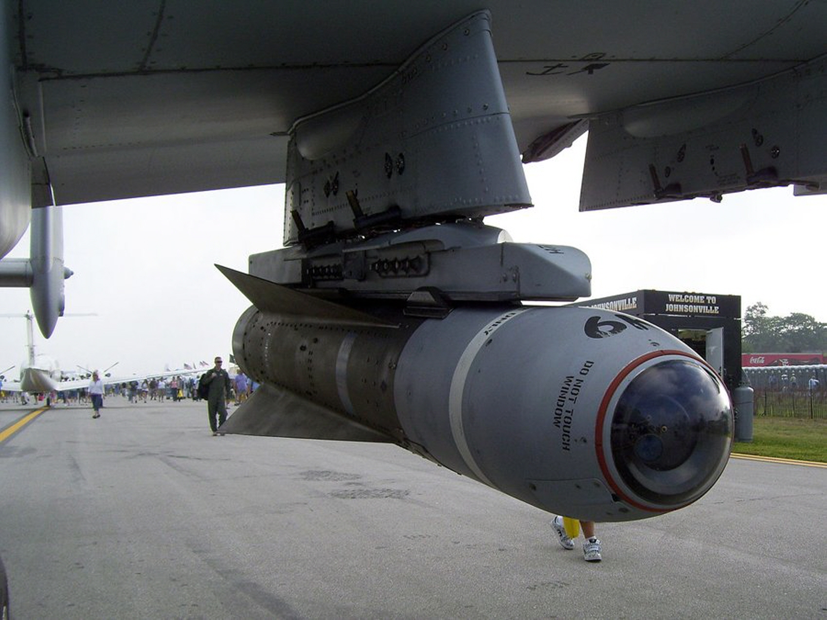 AGM-65 Maverick (AGM-65 메버릭 공대지 미사일) : USA : 네이버 블로그