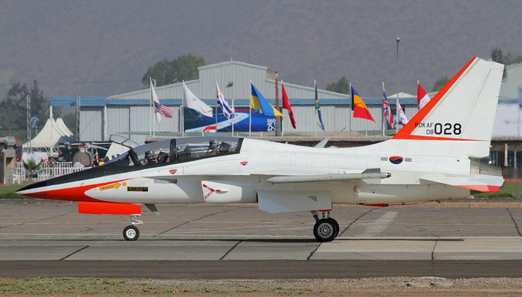 T-50 Golden Eagle (T-50 골든이글 고등훈련기-Jet Trainer) : Korea : 네이버 블로그