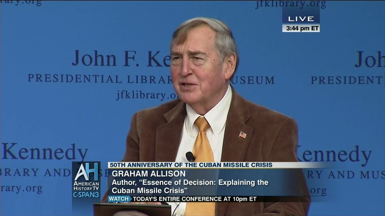 정책학 명저 - 그래엄 엘리슨 graham allison 의 저서 - 결정의 엣센스 Essence of Decision 그리고 ...