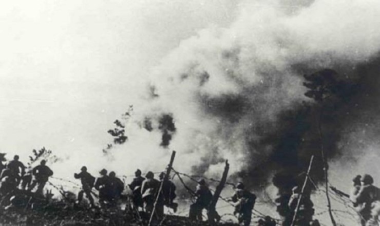 6.25 전쟁 삼각지 전투 당시 중국 공산군의 산병호 - Battle of Triangle Hill begins during ...